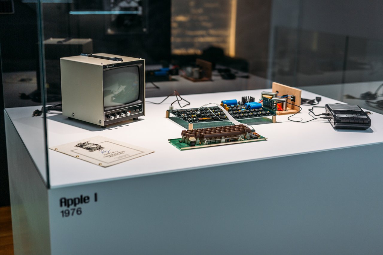 Museo Apple | Avantgarde Prague