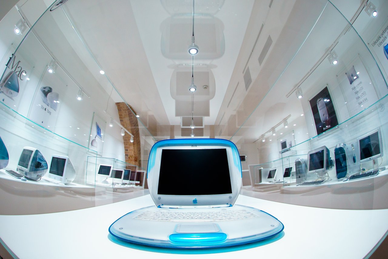 Museo Apple | Avantgarde Prague